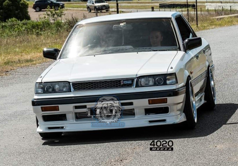R31 Skyline Front Bumper VENTS -Left / Right